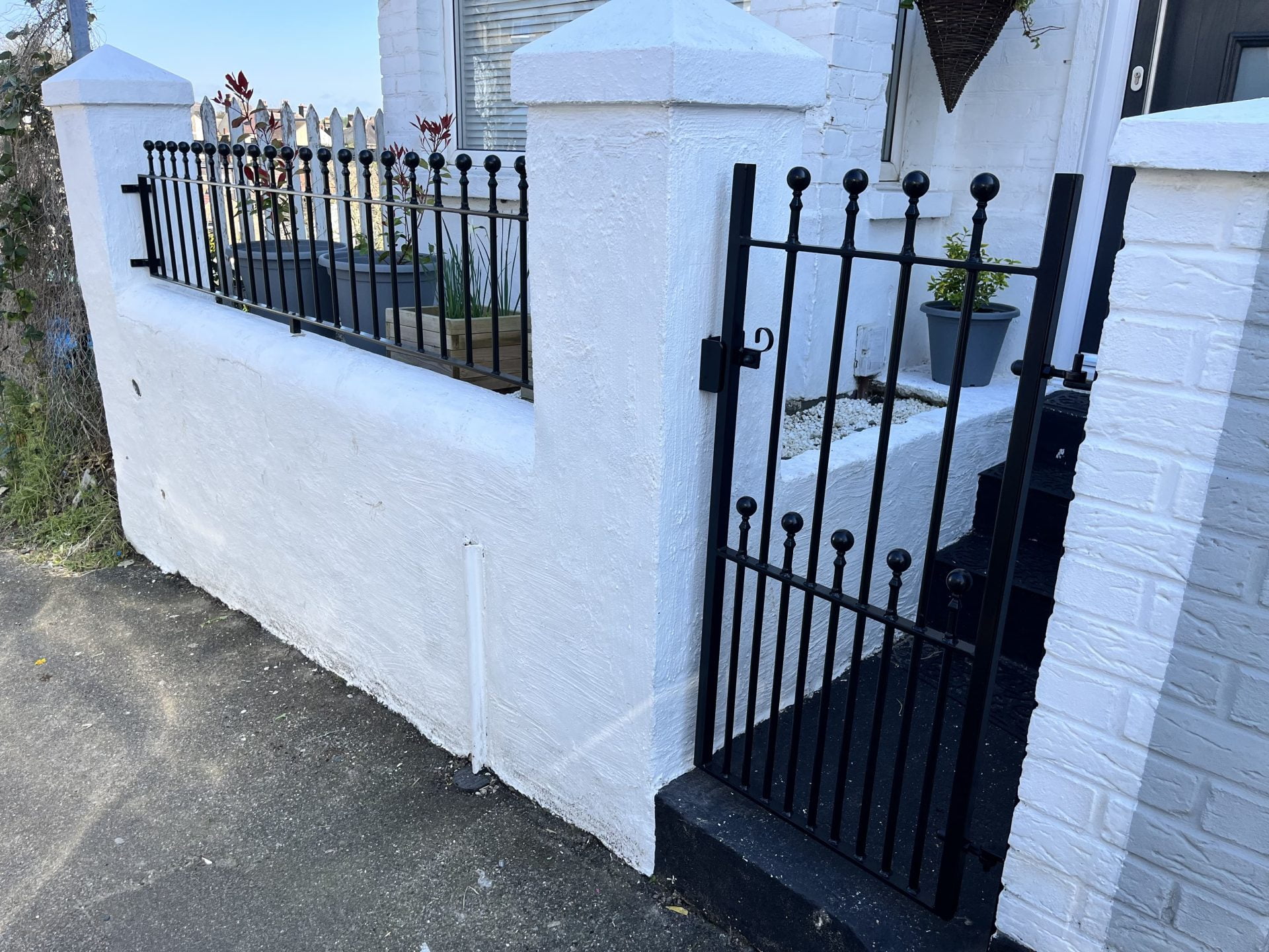 gates | Dickens Gates